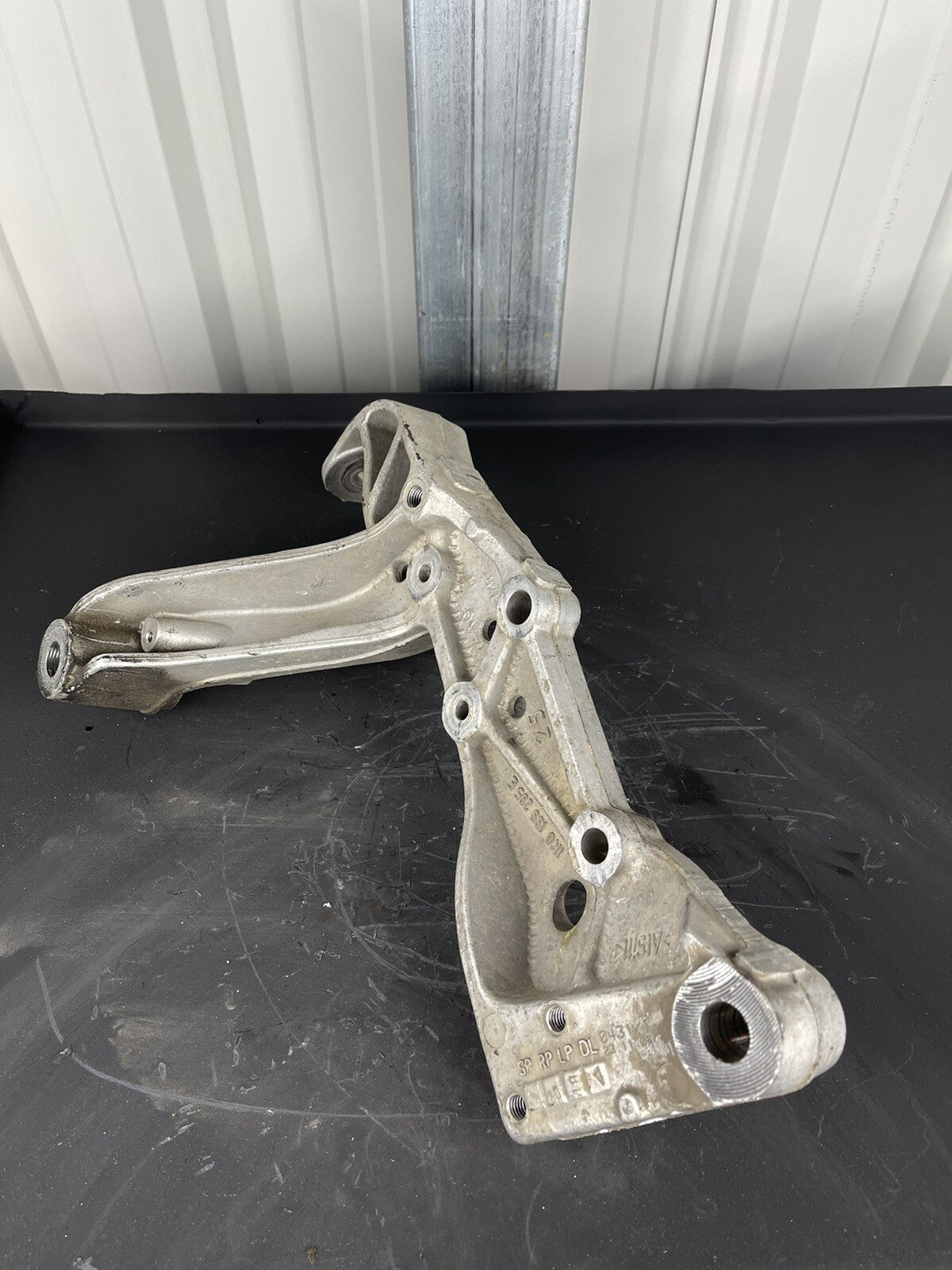 Genuine Volkswagen Audi - 1K0199295E Front Subframe Bracket - Left ...